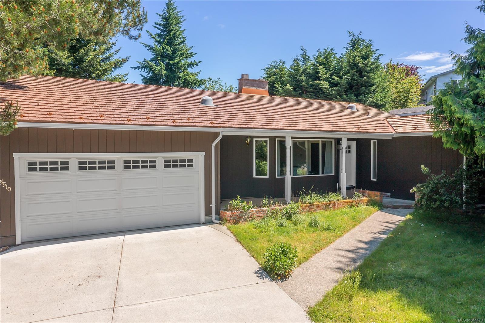 5510 Rutherford Rd, Nanaimo - Derek Gillette