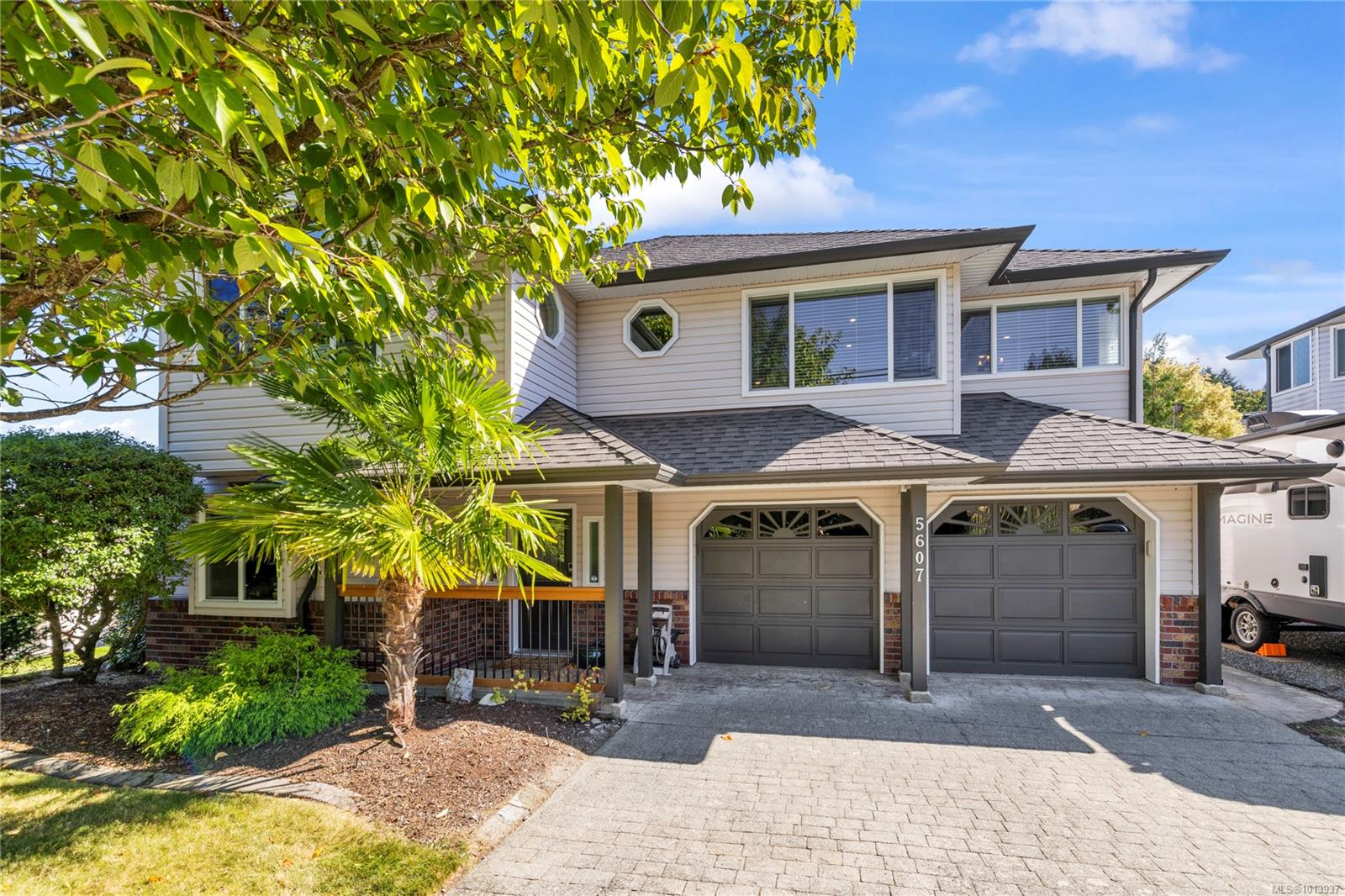 5607 Turner Rd, Nanaimo - Derek Gillette