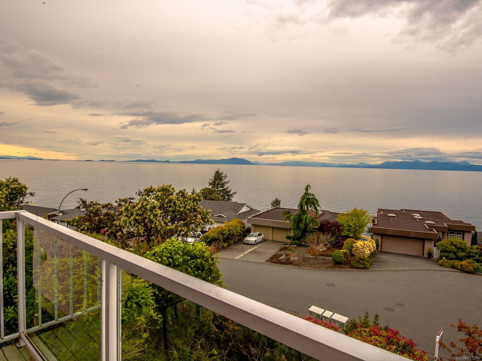 4895 Fillinger Cres, Nanaimo - Derek Gillette