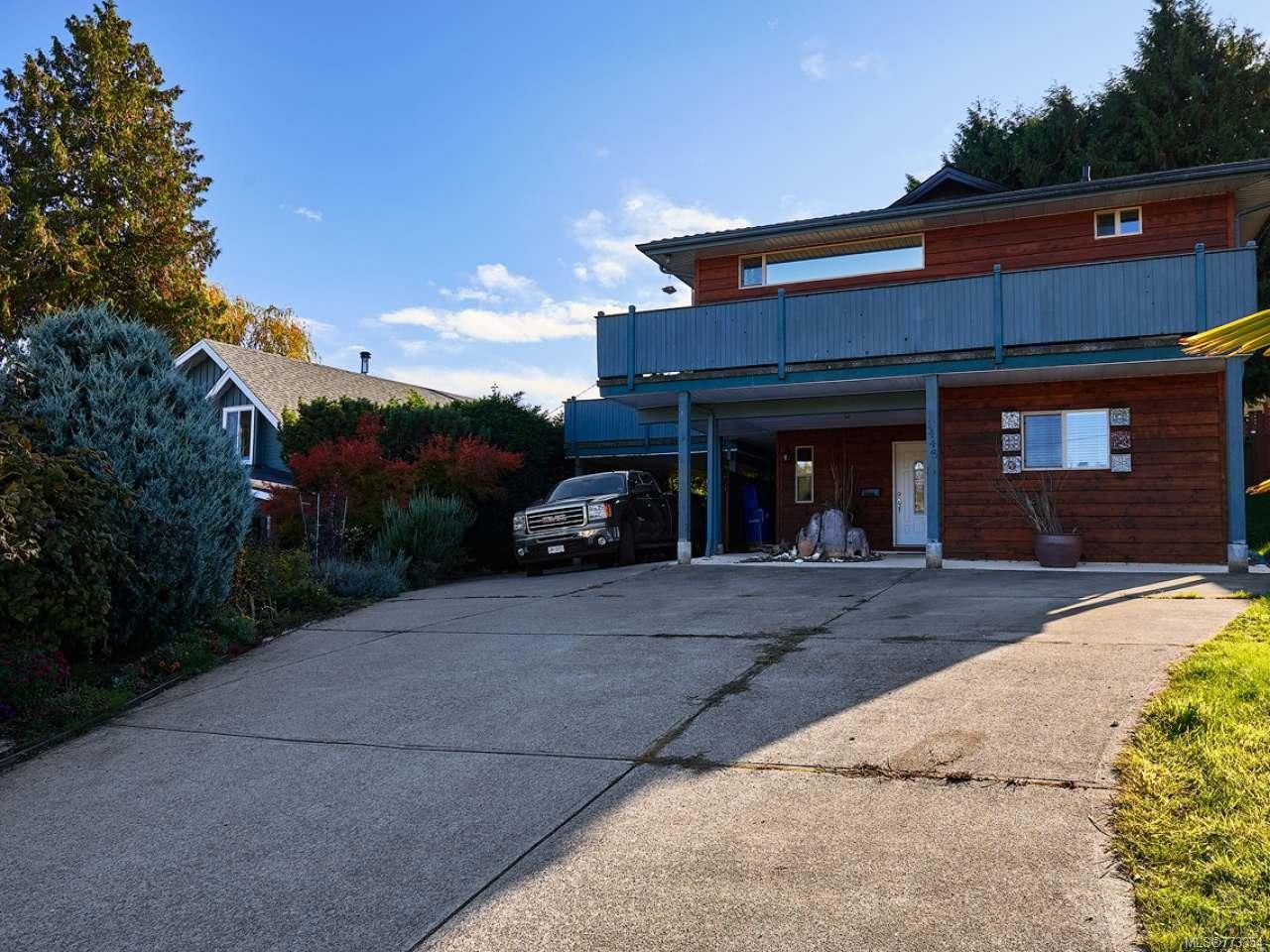 1446 Loat St, Nanaimo - Derek Gillette