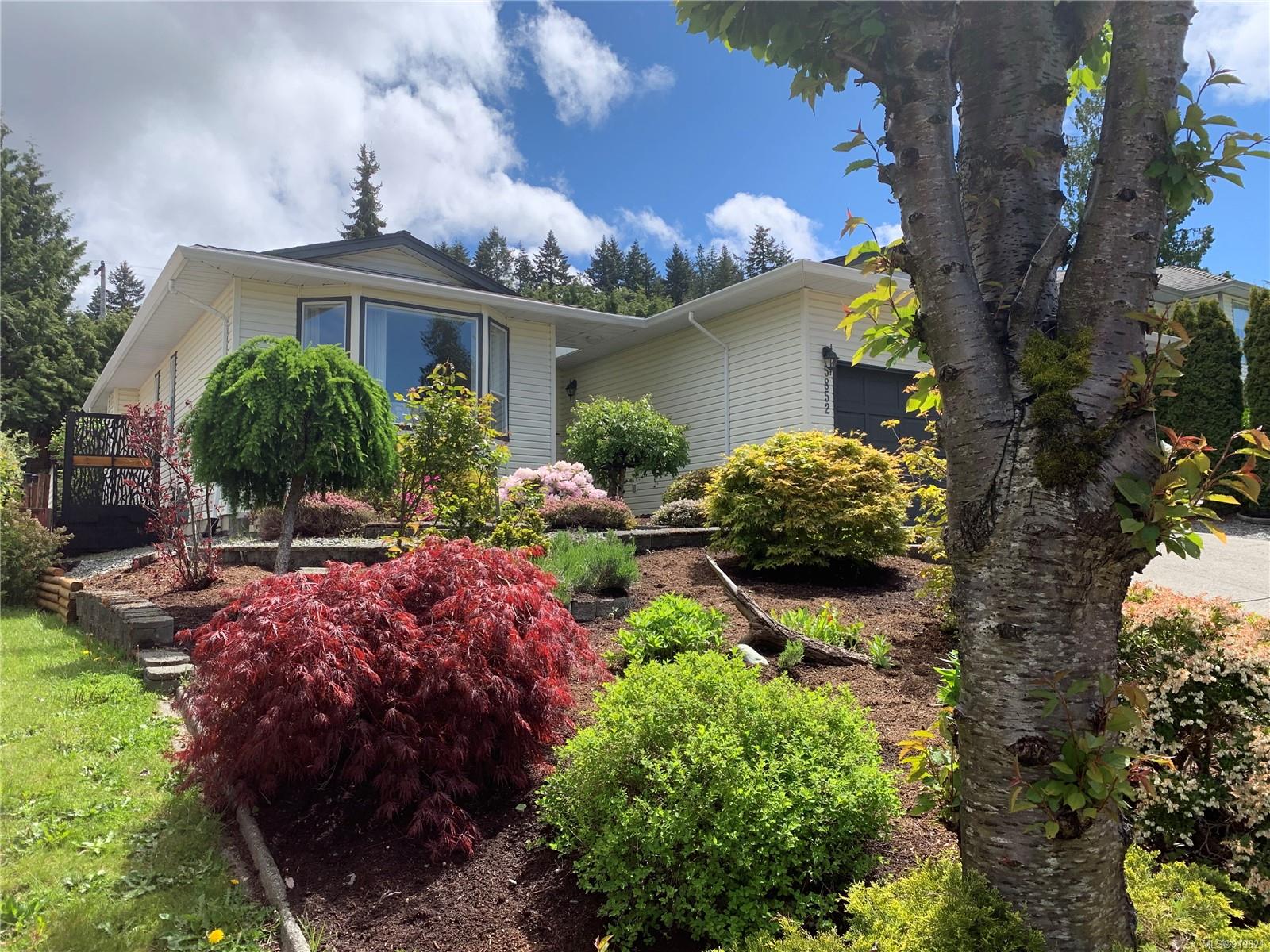 5852 Tweedsmuir Cres, Nanaimo - Derek Gillette