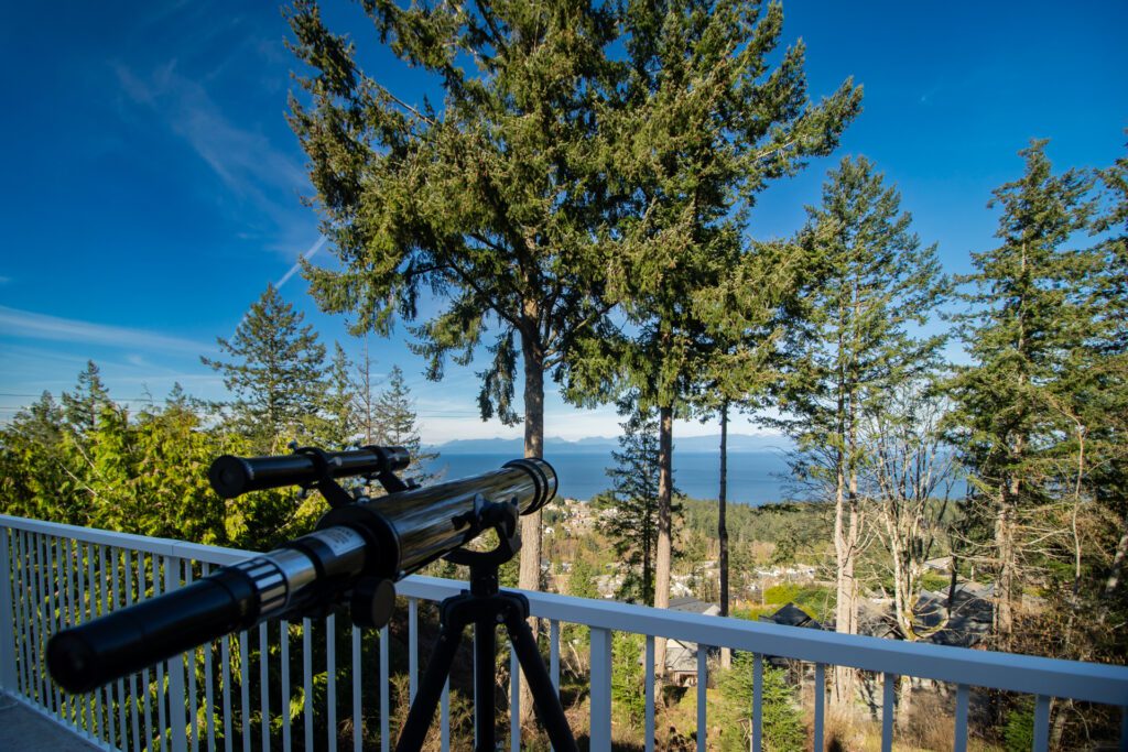 4724 Lost Lake Rd, Nanaimo - Derek Gillette