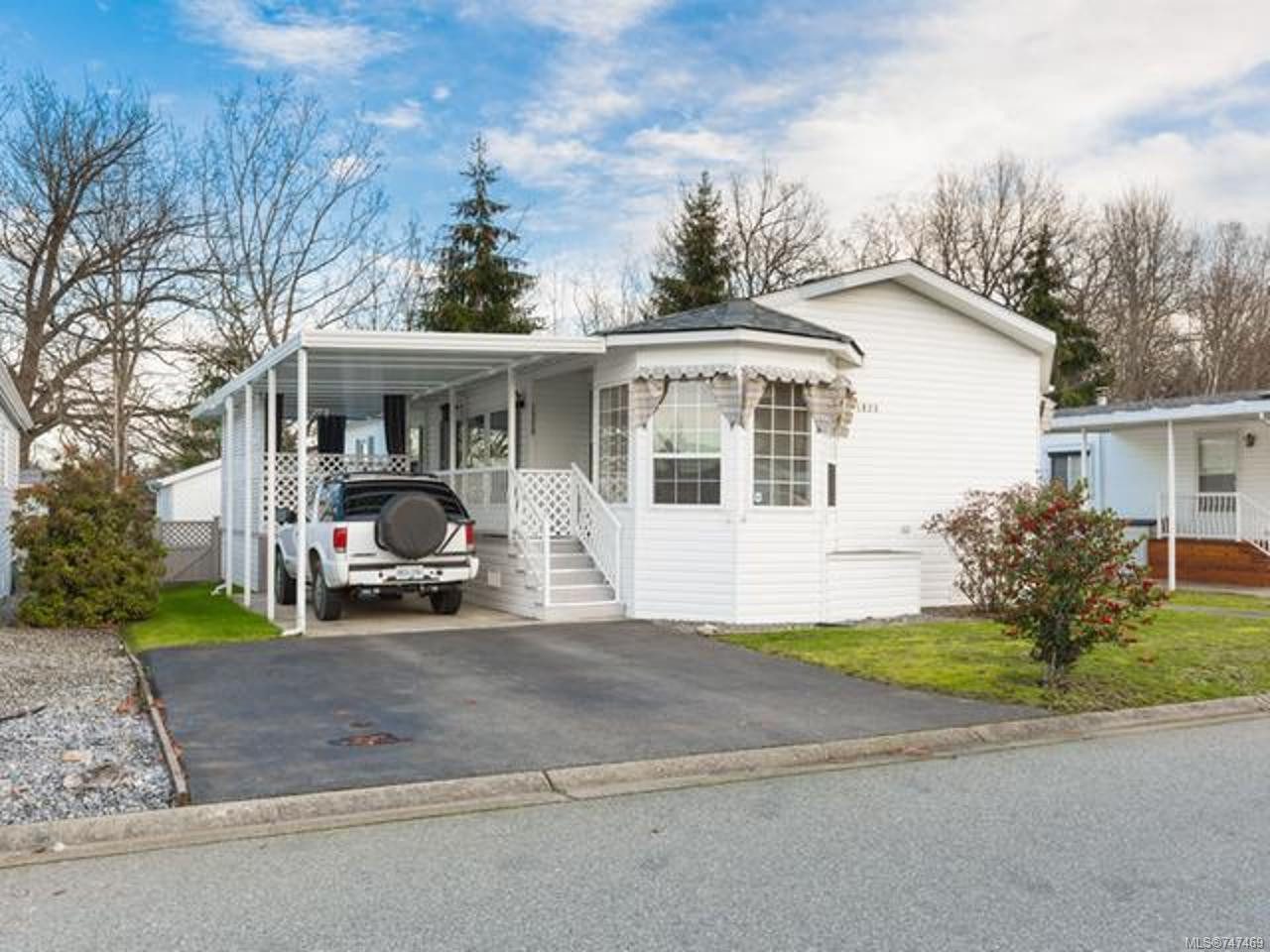 1828 Valley Oak Dr, Nanaimo - Derek Gillette