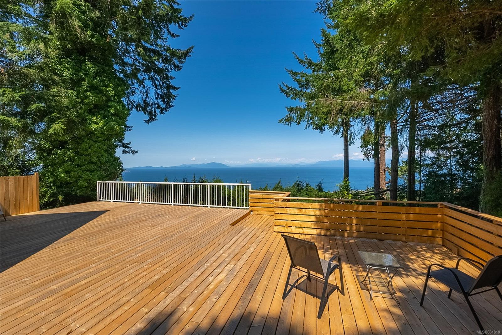 5030 Lost Lake Rd, Nanaimo - Derek Gillette